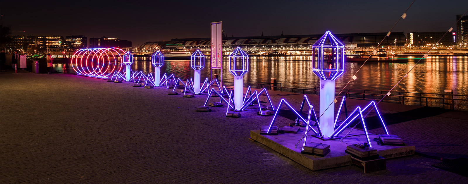 ShinyArt善怡艺术 | Start the new year with light