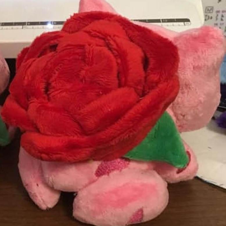 Rose Bulbasaur plush 86fashion