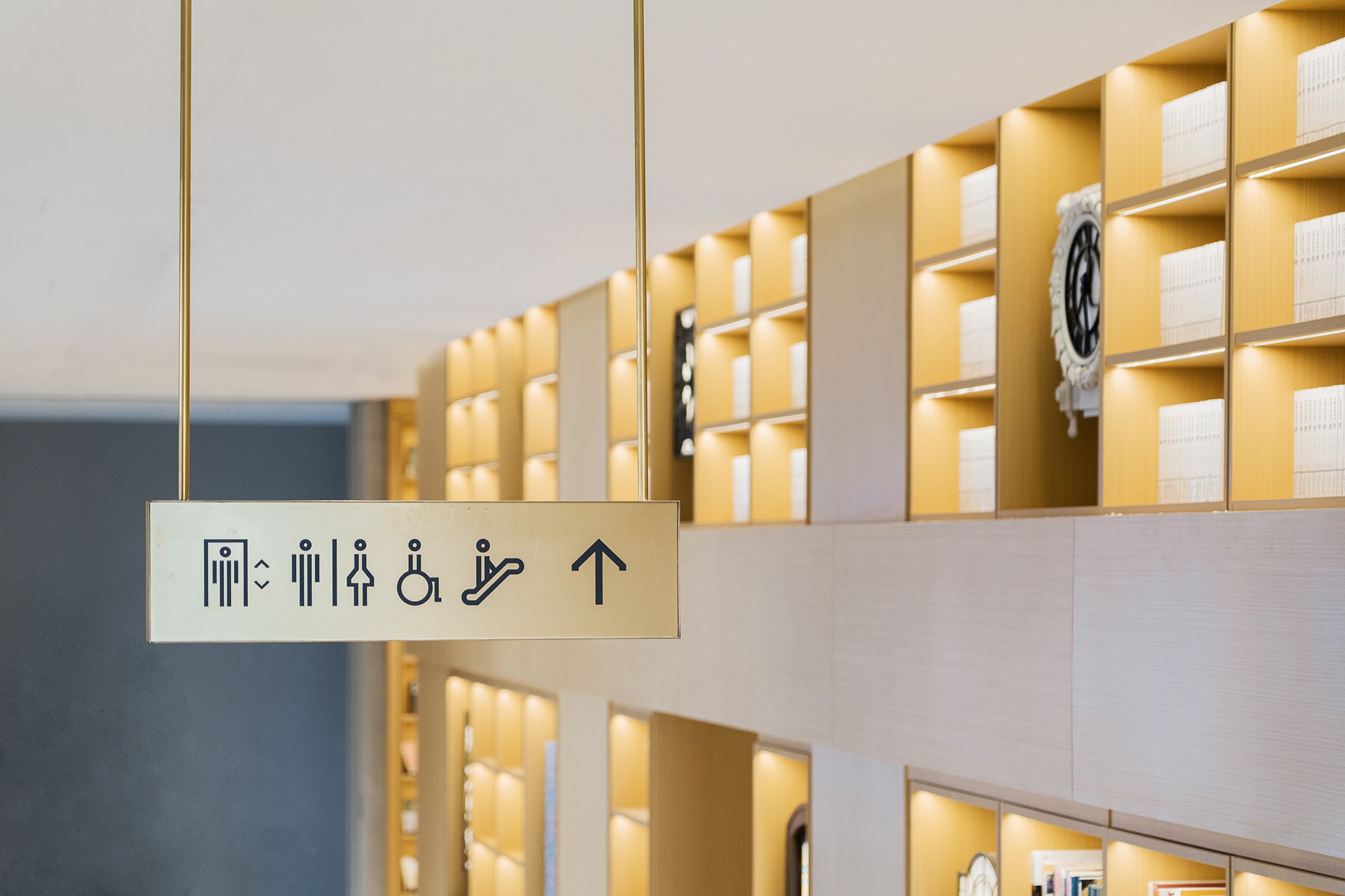 MEEM DESIGN | ZIKAWEI LIBRARY VI&SIGNAGE